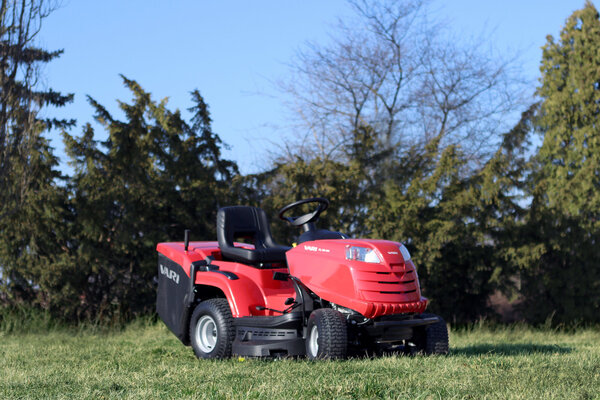 Travní dvouválcový traktor VARI RL 98 HW